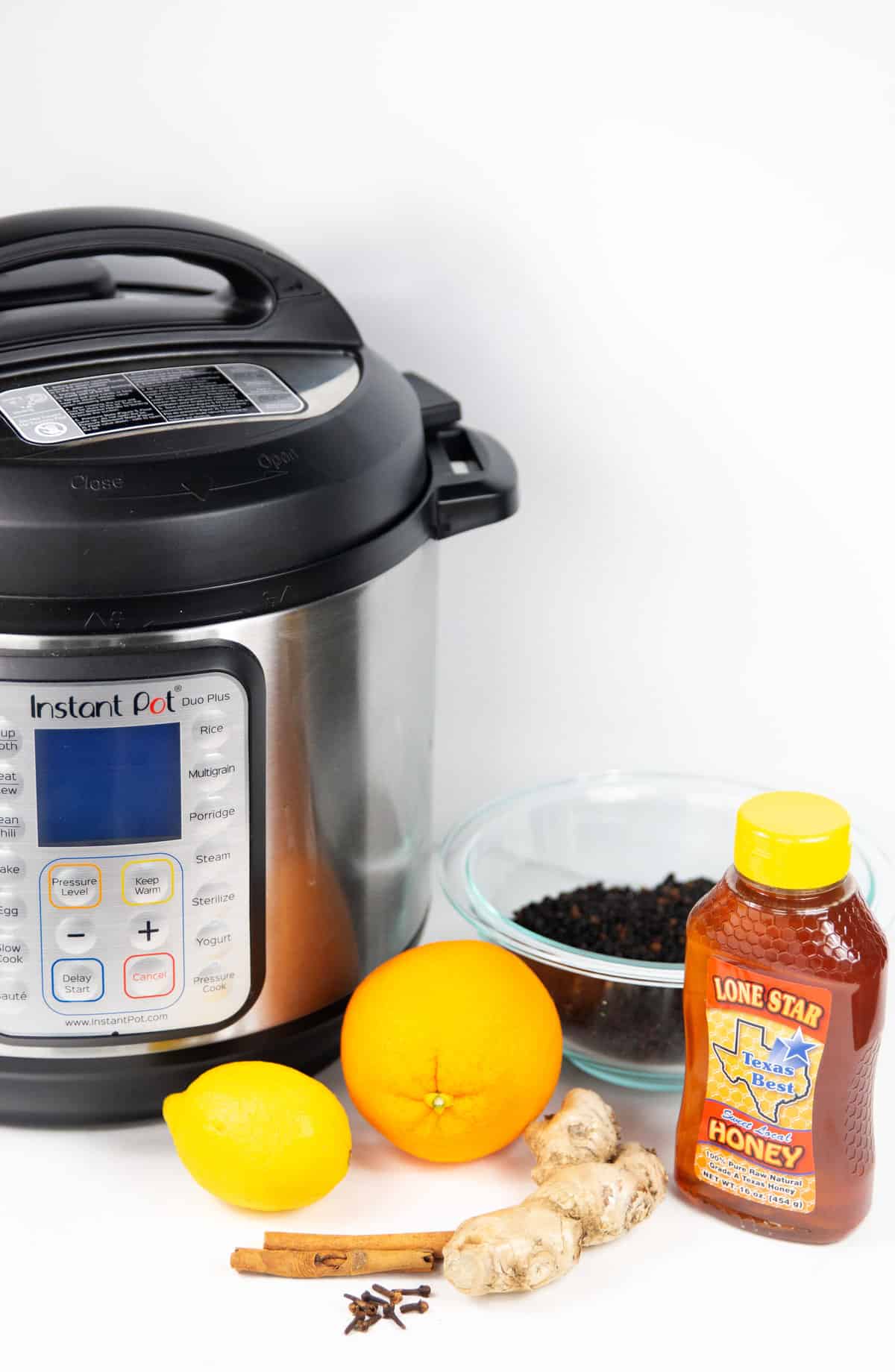 Elderberry Syrup - Glitter and Graze